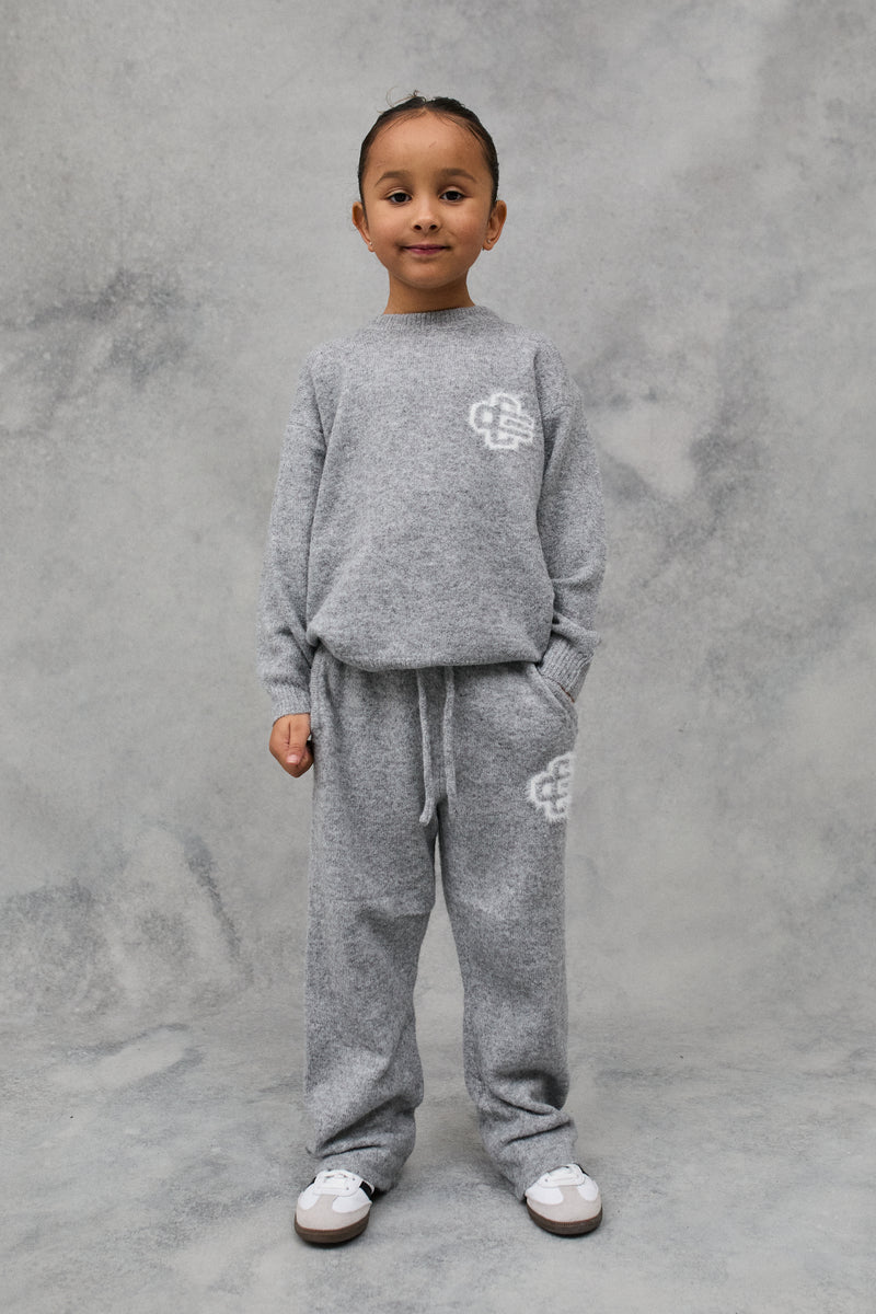 JNR FLUFFY KNIT EMBLEM JOGGERS - GREY MARL – The Couture Club