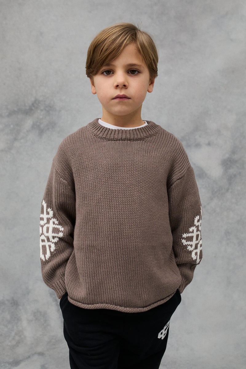 JNR CHUNKY KNIT EMBLEM JUMPER - BROWN – The Couture Club