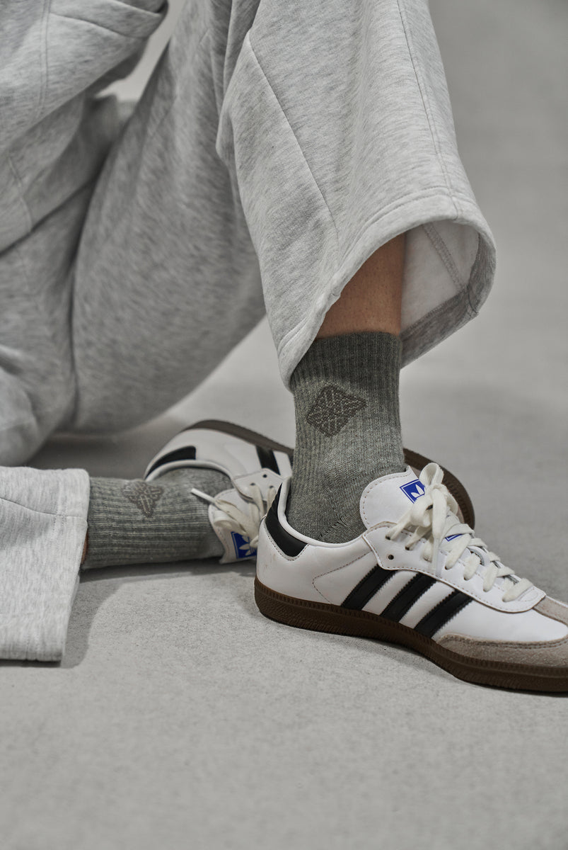 INTARSIA EMBLEM SPORTS SOCKS - GREY MARL – The Couture Club