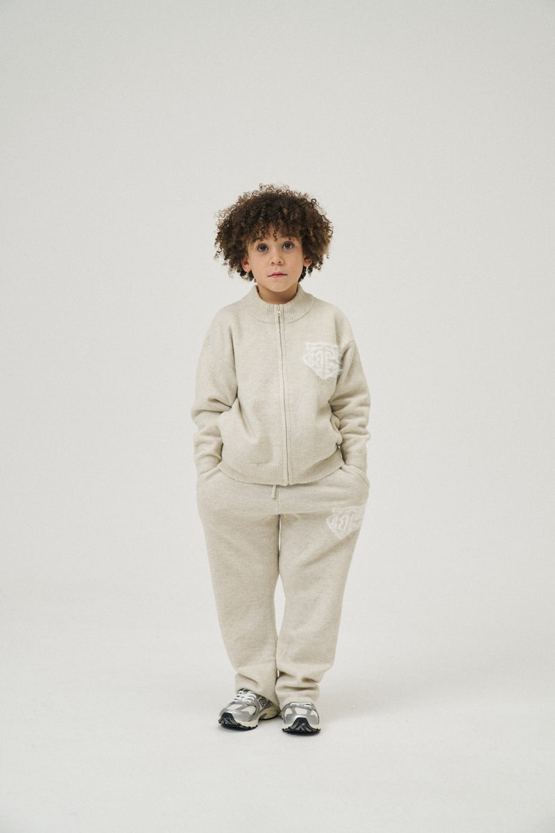 KIDS MONOGRAM EMBLEM FLUFFY KNIT JOGGERS - BEIGE – The Couture Club