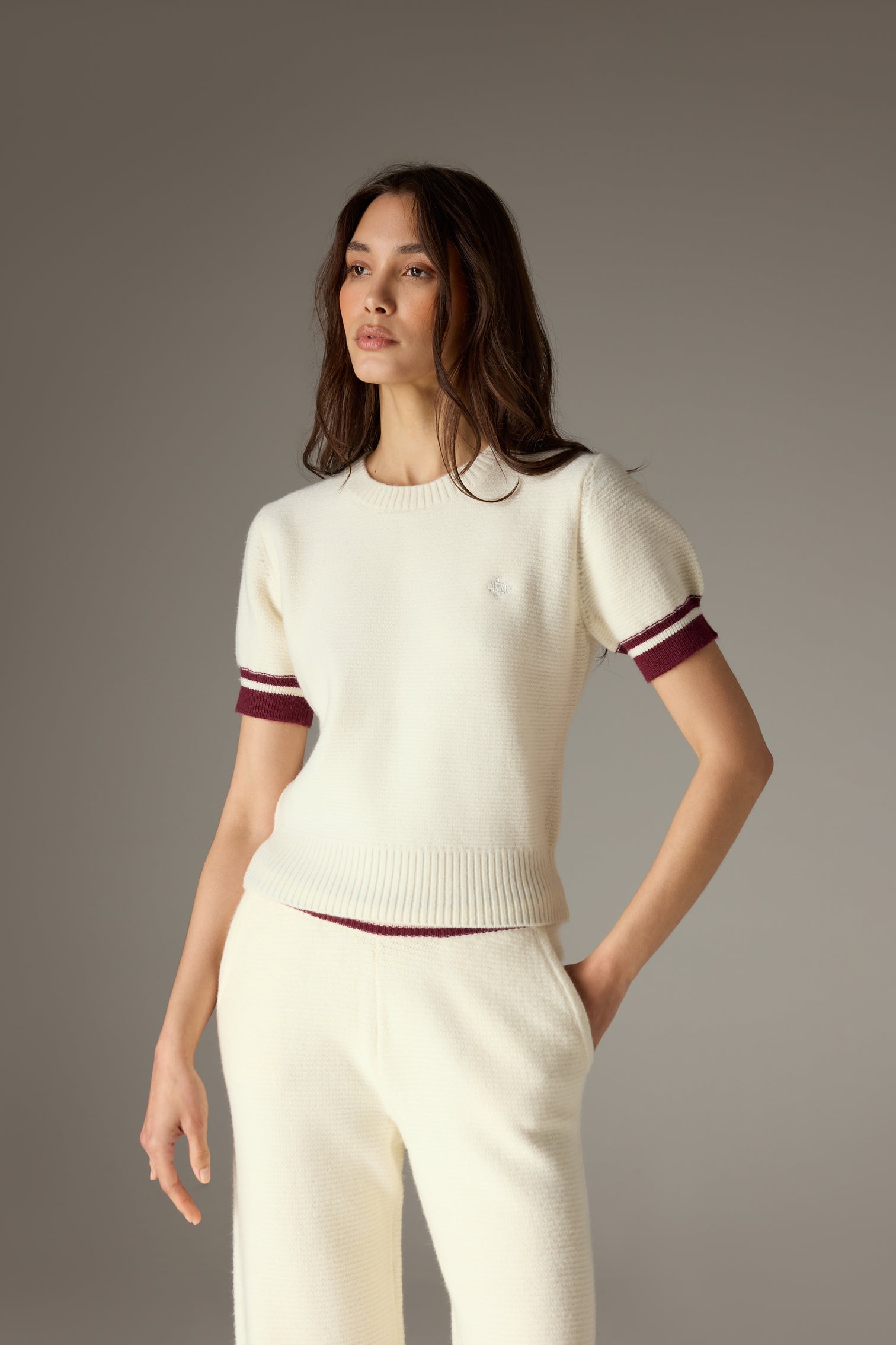 CONTRAST STRIPE SHORT SLEEVE KNIT TEE - OFF WHITE – The Couture Club