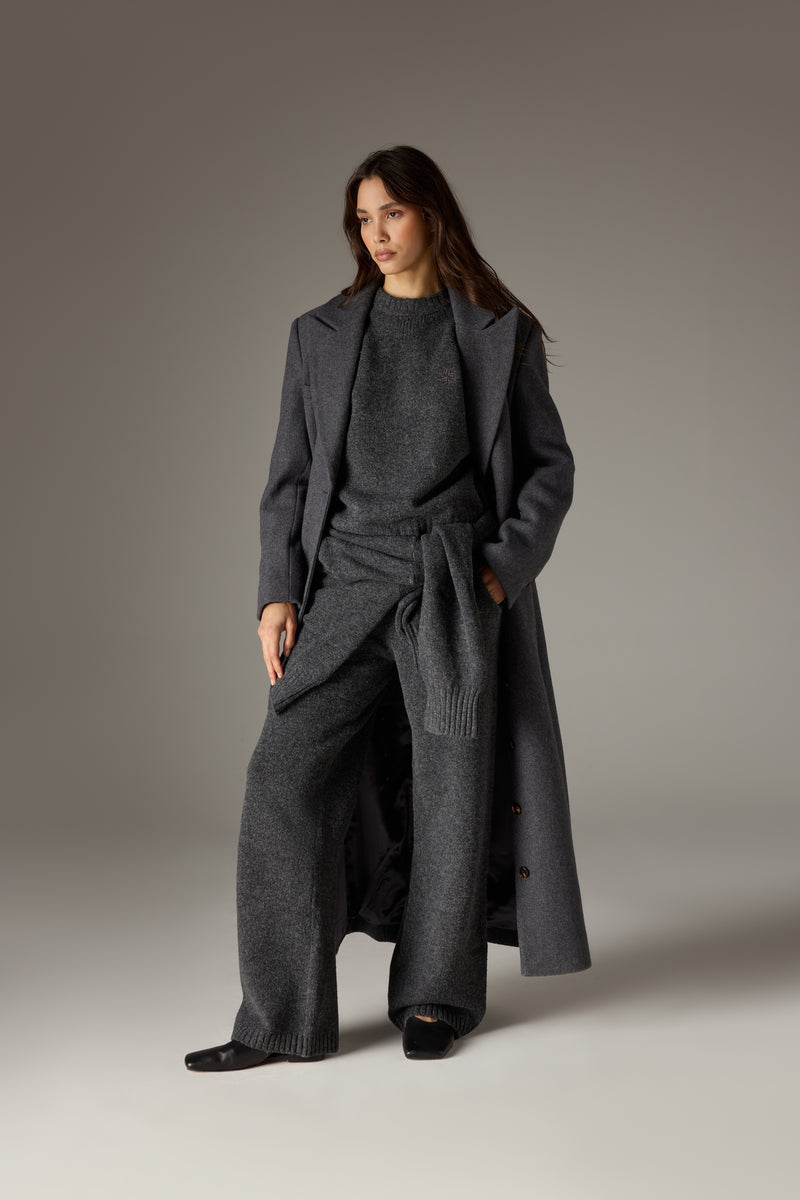 FLUFFY KNIT EMBLEM EMBROIDERED CREW - CHARCOAL – The Couture Club
