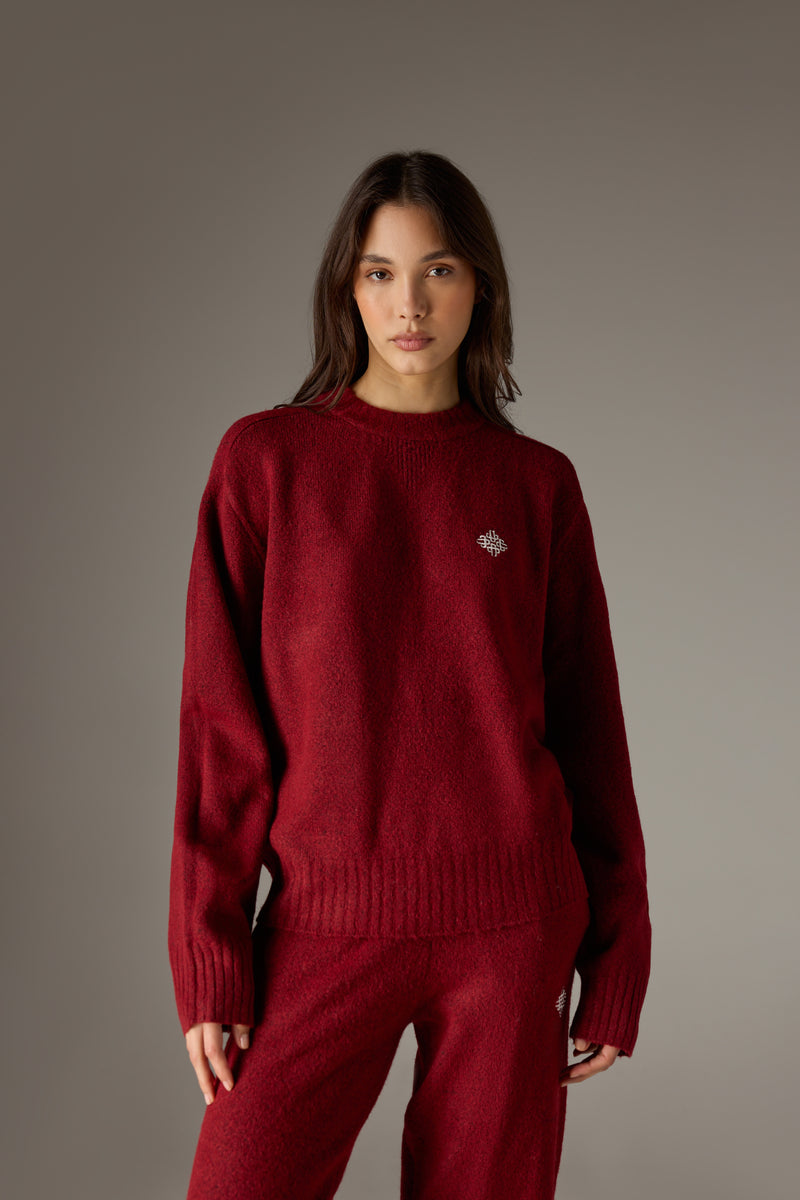 FLUFFY KNIT EMBLEM EMBROIDERED CREW - BURGUNDY – The Couture Club